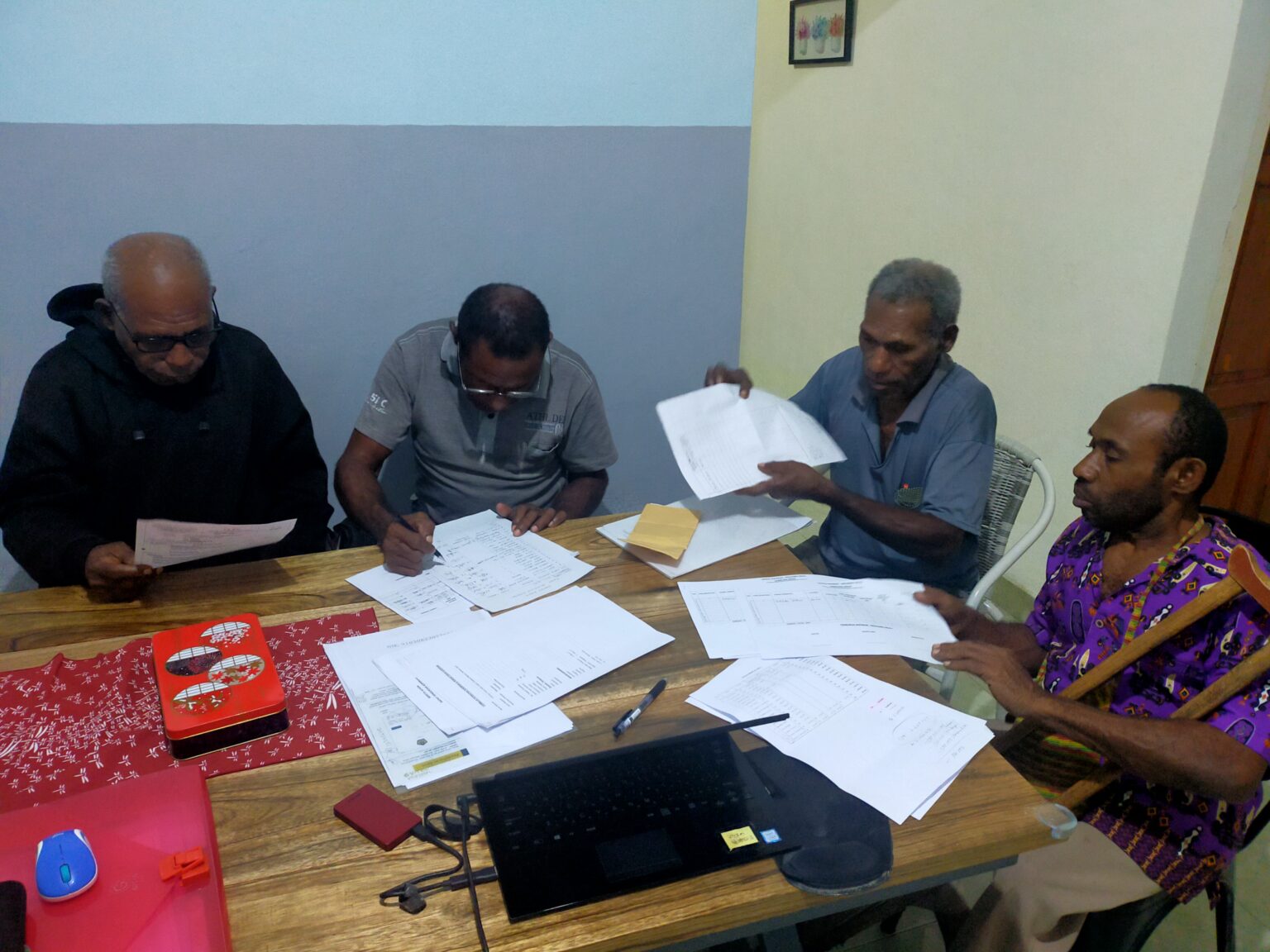 Alter Trade Japan（オルター･トレード･ジャパン）｜交易を通じて生産者と消費者をつなぐ会社｜カカオ生産者協同組合が立ち上がり ...